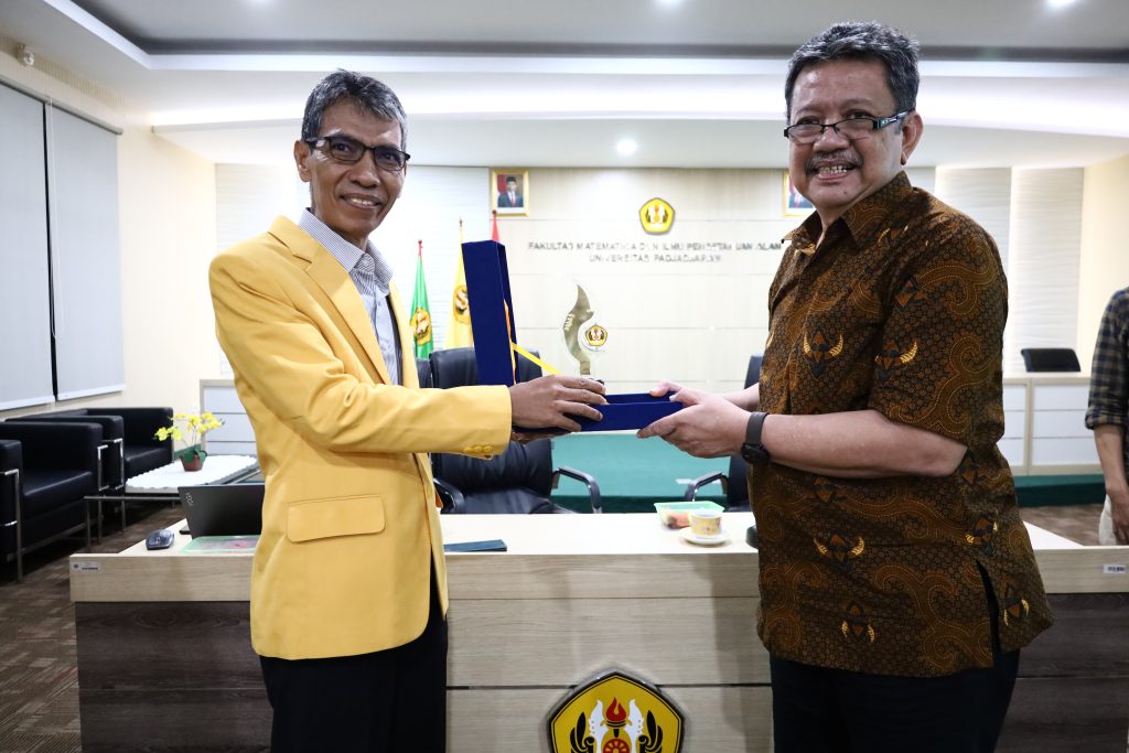 Kunjungan Universitas Negeri Padang (UNP) ke FMIPA Unpad – FMIPA Unpad