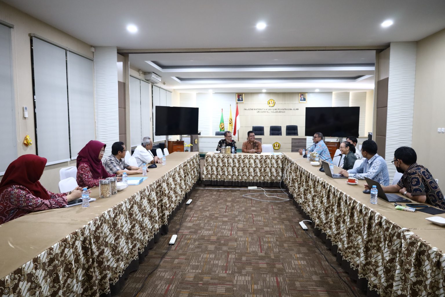 Kunjungan Universitas Jendral Soedirman (UNSOED) ke FMIPA Unpad ...