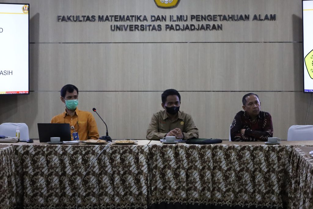 Perdalam Sistem Penjaminan Mutu, Prodi Matematika FMIPA Universitas ...